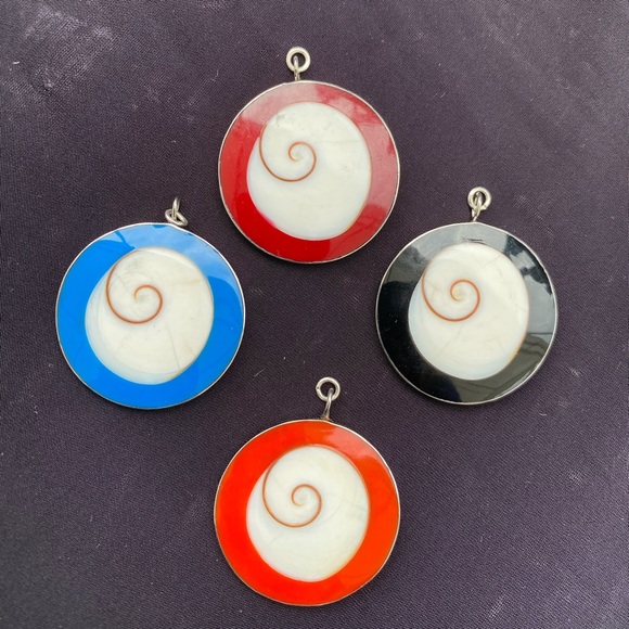 Hand Crafted | Jewelry | Assorted Shiva Shell Pendants Cateye Shell ...